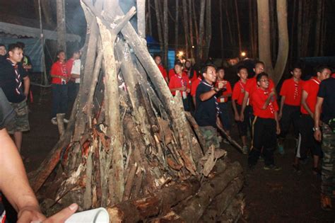 PENGAKAP LAUT KUMPULAN 14 PONTIAN UNGGUN API