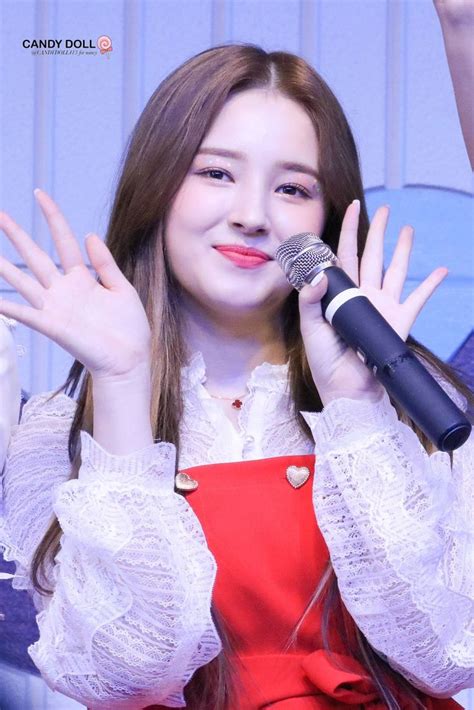 Pin Oleh Shigeki Matsumoto Di Nancy Momoland Gadis Cantik Artis Gadis