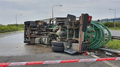 Lpg Tanker Overturns On M2 Motorways Kallar Kahar Section Prompting