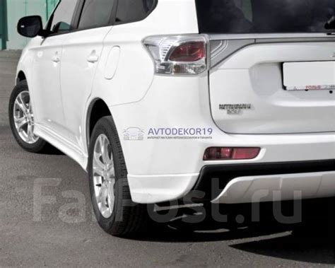 Задние накладки "Broomer Design" на бампер Mitsubishi Outlander 3 ...