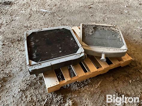Gleaner Combine Radiators Bigiron Auctions