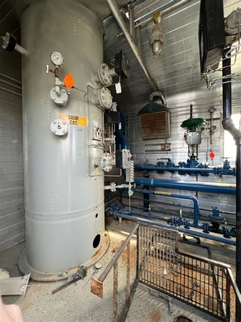 42 285psi Sour Vertical Group Separator 3 Phase OTG On The Ground Oilfield Equipment