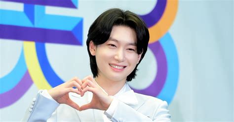 포토 김용빈 미스터트롯3 眞의 멋진 미소