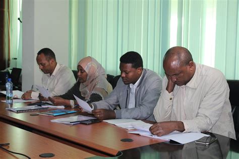 ተቋሙ የ2011 በጀት ዓመት የዕቅድ አፈፃፀሙን የማዕከላዊ ኢትዮጵያ ክልል ገቢዎች ቢሮ