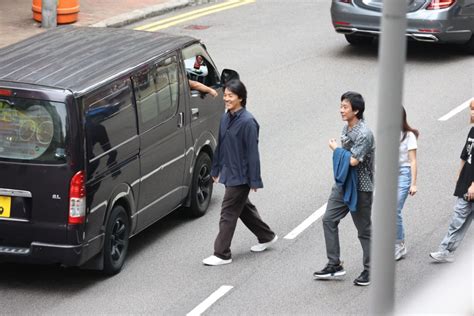 鄭伊健夫婦日本拍拖被捕獲！蒙嘉慧身形再脹一個碼 近年發福曾被指孕味濃 星島日報