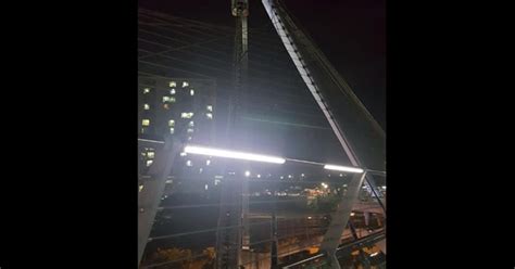 여의도 샛강 문화다리 50m 조형물에서 50대 고공소동