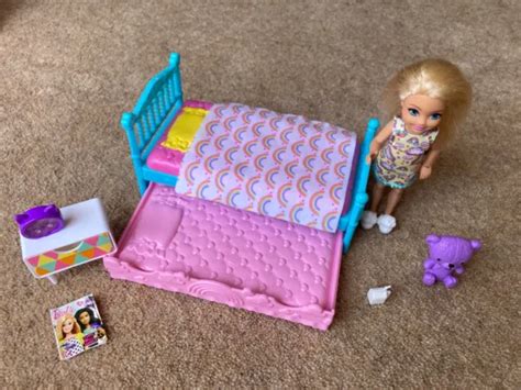 Barbie Club Chelsea Bedtime 6 Inch Blonde Doll Bedroom Play Set With
