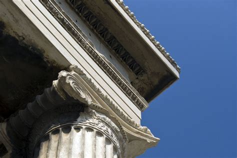 Definition With Examples Of An Entablature