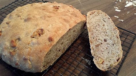 Директно от Кухнята на Емо ПЪЛНОЗЪРНЕСТ ХЛЯБ С ЯДКИ