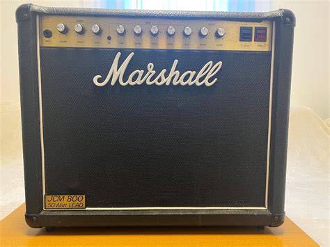 Marshall Jcm 800