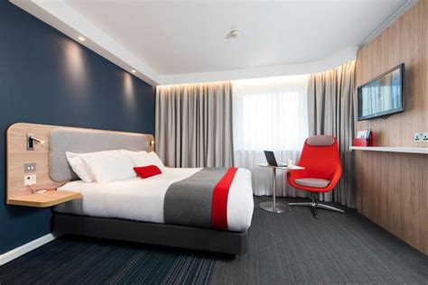 Stay At Holiday Inn Express Glasgow Airport For Comfort And Convenience