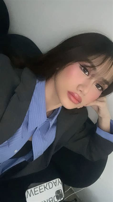 Bini Sheena In Fake Photo Short Hair Photoshoot Video Pretty Brunette