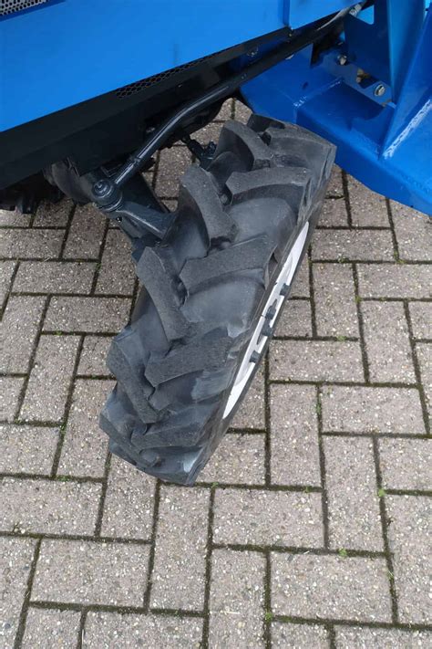 Mitsubishi MT1601 4wd • VM Service