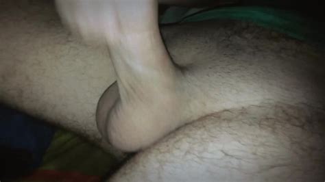 Моя ночная маструбация и оргазм с окончанием