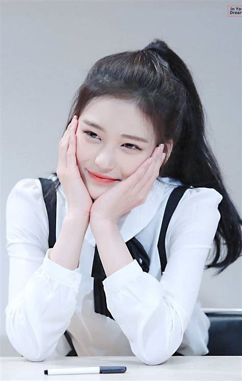 누군지는 모르지만 이쁘게 생겨서 저장한 신인 여자아이돌 인스티즈instiz 이슈 카테고리