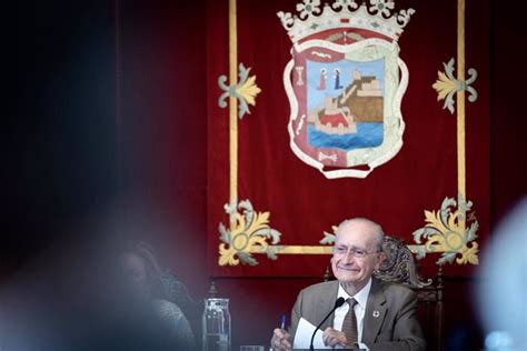 El Pleno del Ayuntamiento de Málaga rechaza reprobar a De la Torre por
