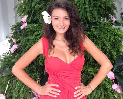 Olivia Păunescu şi a deschis atelier de design vestimentar TVmania ro