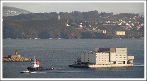 La Cárcel Flotante Ayer Atracó En El Puerto De A Coruña Es Flickr