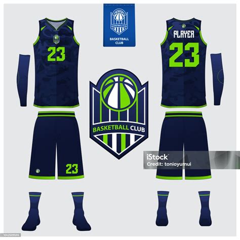 농구 유니폼 또는 스포츠 저지 반바지 양말 농구 클럽에 대 한 템플릿 전면 및 후면 보기 스포츠 T셔츠 디자인입니다 탱크 탑 티셔츠 농구 플랫 로고 디자인으로 최대 조롱
