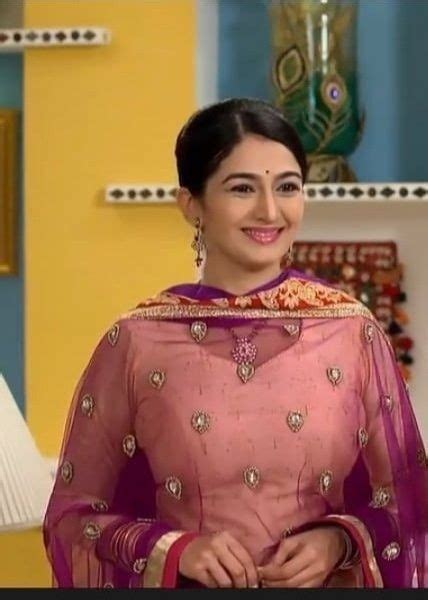 Pin By Mubashir Mohammad On Neha Mehta Anjali Bhabhi Actress Hot Photoshoot Beautiful