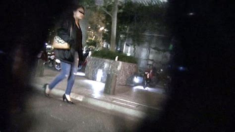 【緊急指令】素人女性を口説いてsexしてav作品を作れ！「終電逃した女性を駅前でナンパしてみた」編05 エロ動画・アダルトビデオ