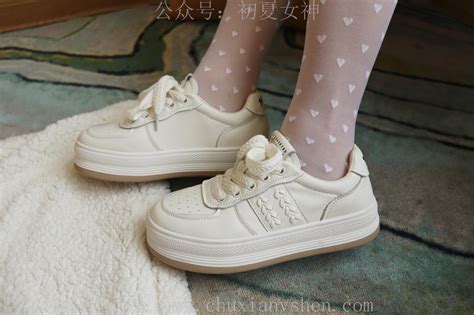 初夏女神 No 017 水吉 M码水手服搭配37码运动鞋[122p] 第1页 初夏女神 维秘秀