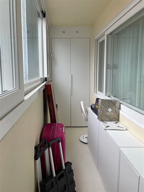 좁고 답답했던 구축 주방 널찍함에 수납력까지 갖춘 ‘비결은 네이트뷰