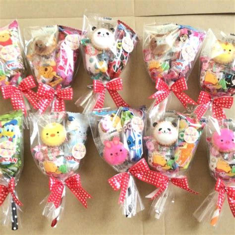 小さなお菓子ブーケa♡10個 プチギフト 卒業 卒園 結婚式 バレンタインにも メルカリshops