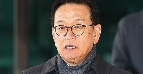 입장 밝히는 석동현 변호사