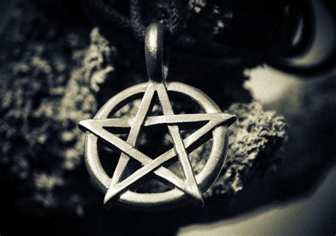 ¿qué Significado Tiene La Estrella De 5 Puntas En La Brujería La Opinión