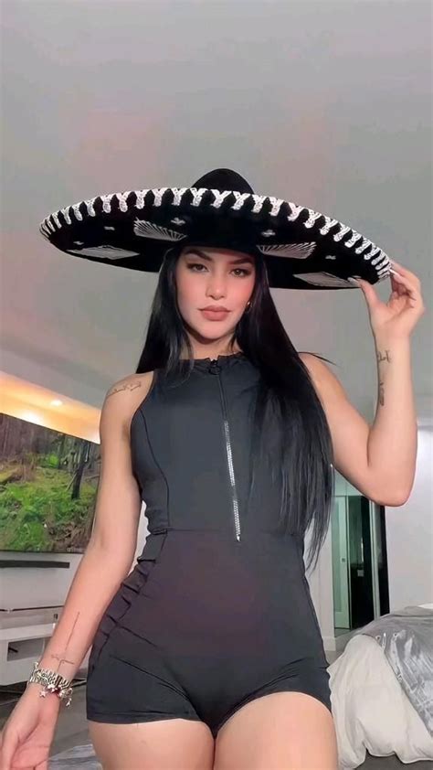 Pin de America en Pins creados por ti Vídeos de mujeres hermosas Ropa de moda 2018 Fotos