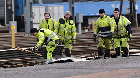 Duufaanta Dabaylaha Ee Xeebta Galbeed Radio Sweden Somali Raadiyaha Iswiidhen Sveriges Radio