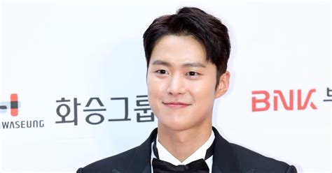 공명 오늘 현역 복무 마치고 만기 제대