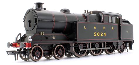 Sonic Models ‘oo Lner A5 4 6 2t Gains Colour