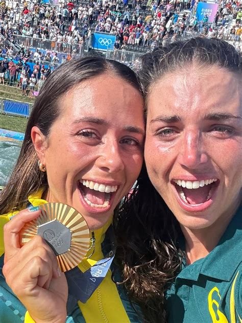 Noemie Fox Wins Gold Kayak Cross Olympic Gold Jubilant Scenes With