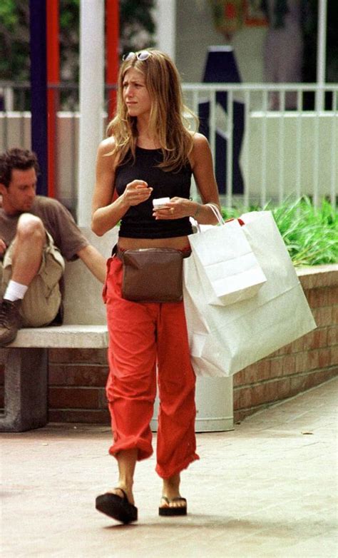Jennifer Anistons 90s Style Is A Joy To Look At And Heres Where