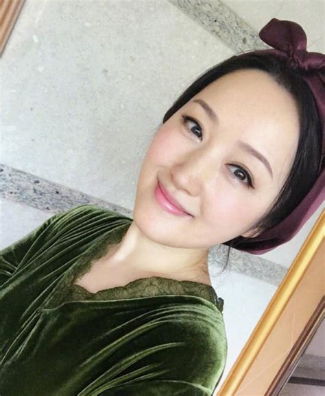 楊鈺瑩中秋送四連自拍福利，皮膚白皙嫩出水，不愧是一代玉女 每日頭條