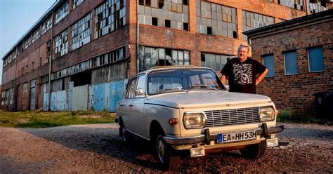 Fábricas granjas y hoteles abandonados las fotos de los restos de
