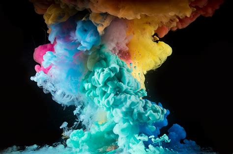 화려한 레인 보우 페인트를 물에 혼합 위에서 삭제 합니다 잉크 소용돌이 수 중입니다 개념에 대한 스톡 사진 및 기타 이미지 개념 과학 다중 노출 Istock