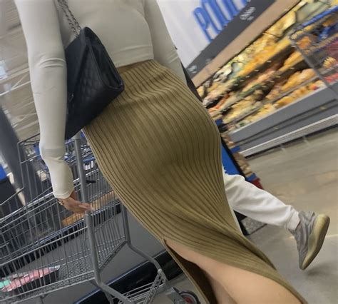Bruh Look At This Buns Underneath Her Skirt🥵🔥🍑 Different Angels