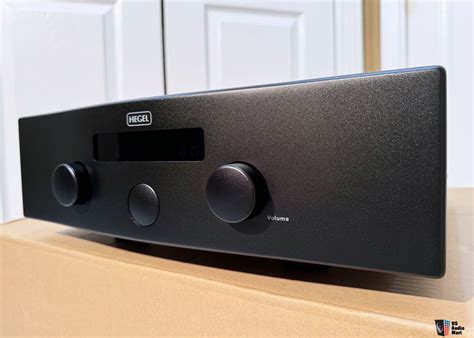 Hegel Music Systems H300 Reference Integrated Amplifier And Dac ~ 250 X 2