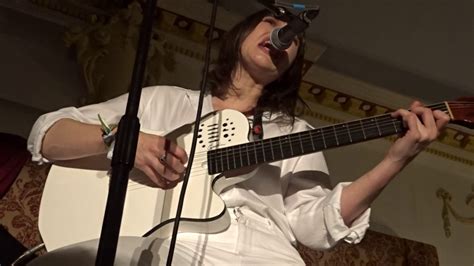Imagining My Man Aldous Harding Brighton Mai 2017 Youtube