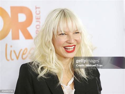 36 372 Sia Photos And High Res Pictures Getty Images