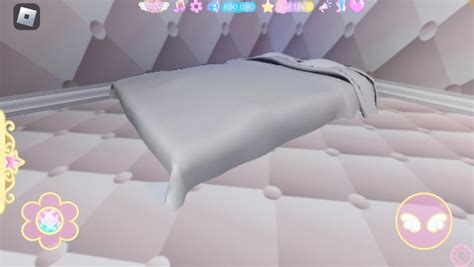 My Dorm Tour 🥰 Tw Idk Anyone Rroyalehighroblox