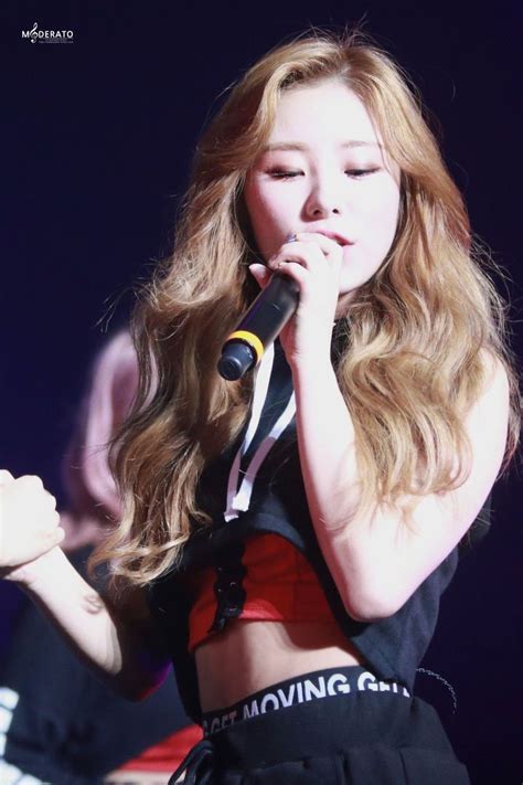 Wheein Moosical Busan 2017 Wheein Mamamoo Mamamoo Moonbyul