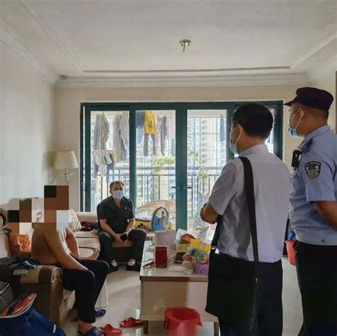 钦州：法院上门“突袭”老赖，对方正在家里睡大觉吴某某钦南区案件