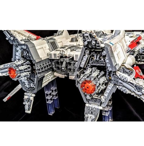 ＜画像71 72＞ガンダムファンなら【この後ろ姿でご飯三杯いける！】強襲揚陸艦「アルビオン」を作ったレゴビルダーを直撃｜ウォーカープラス