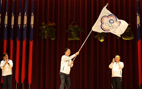 總統親蒞為2024巴黎奧運代表團授旗 期勉選手再創佳績