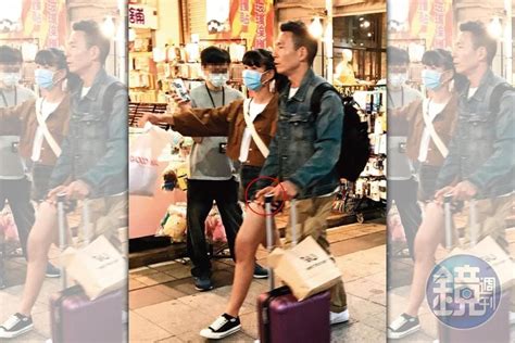 國軍不倫！已婚輔仔偷吃嫩妹士官 親密緊扣全直擊 Ettoday社會新聞 Ettoday新聞雲