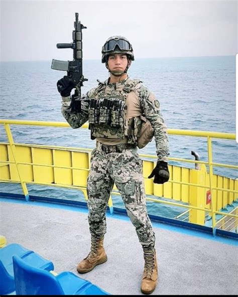 Pin De Jackson Smith En Army Hombres Militares Militares Guapos